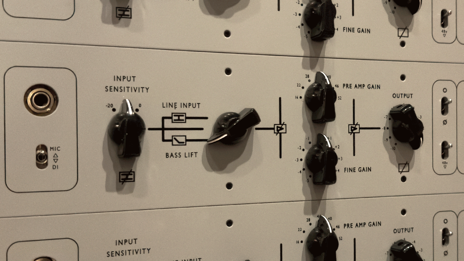 Chandler Limited / REDD.47 Special Edition Pre Amp｜ SMITHS Digital ...