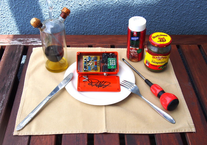 かつてない個性的なサウンドを追求するmid-fi electronicsの新作 "Scrape Flutter"。設計者ダグ・タトルに直撃インタビュー！ | アンブレラカンパニー | BUZZ